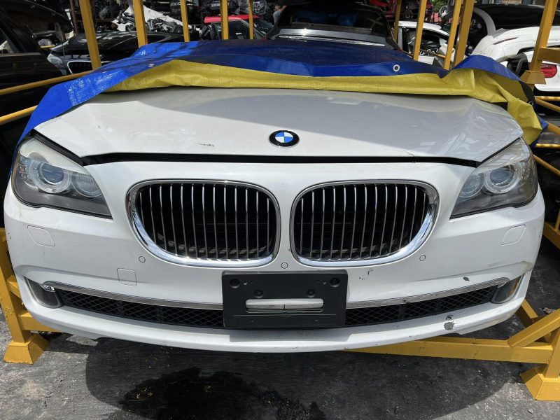 BMW F02 760IL N63 TWIN TURBO HALF CUT CKD - Sunny Courtyard