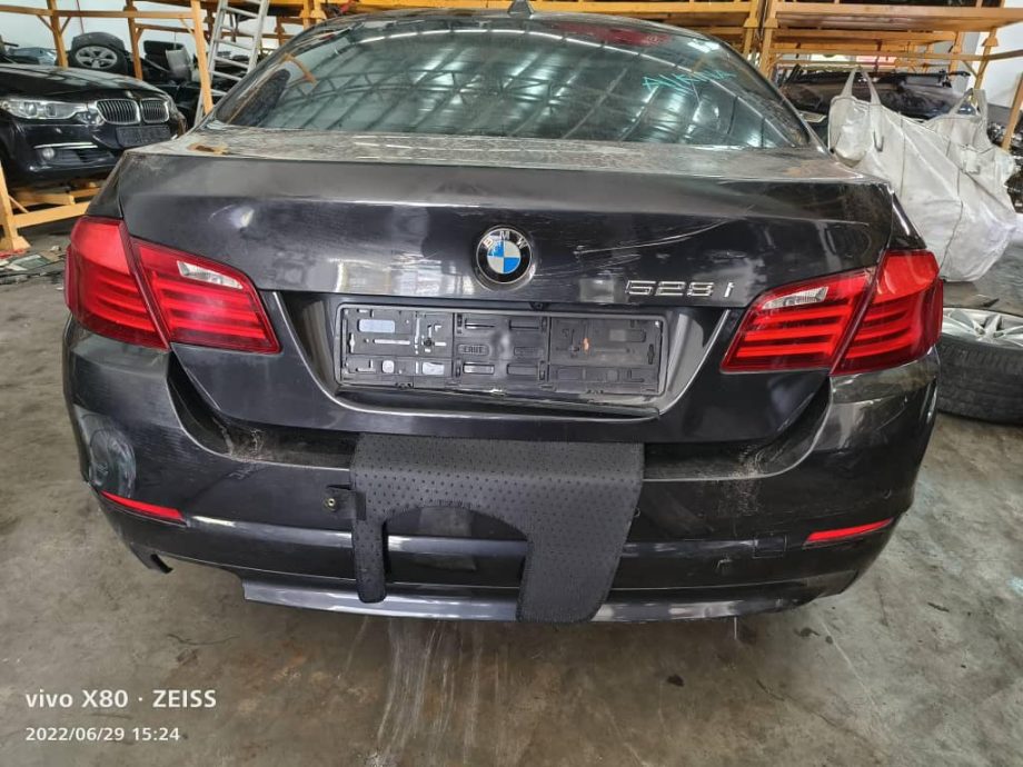 BMW F10 528I N20 HALF CUT CKD - Sunny Courtyard